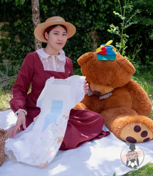 FRDiapergirls Photos, Galleries and Videos