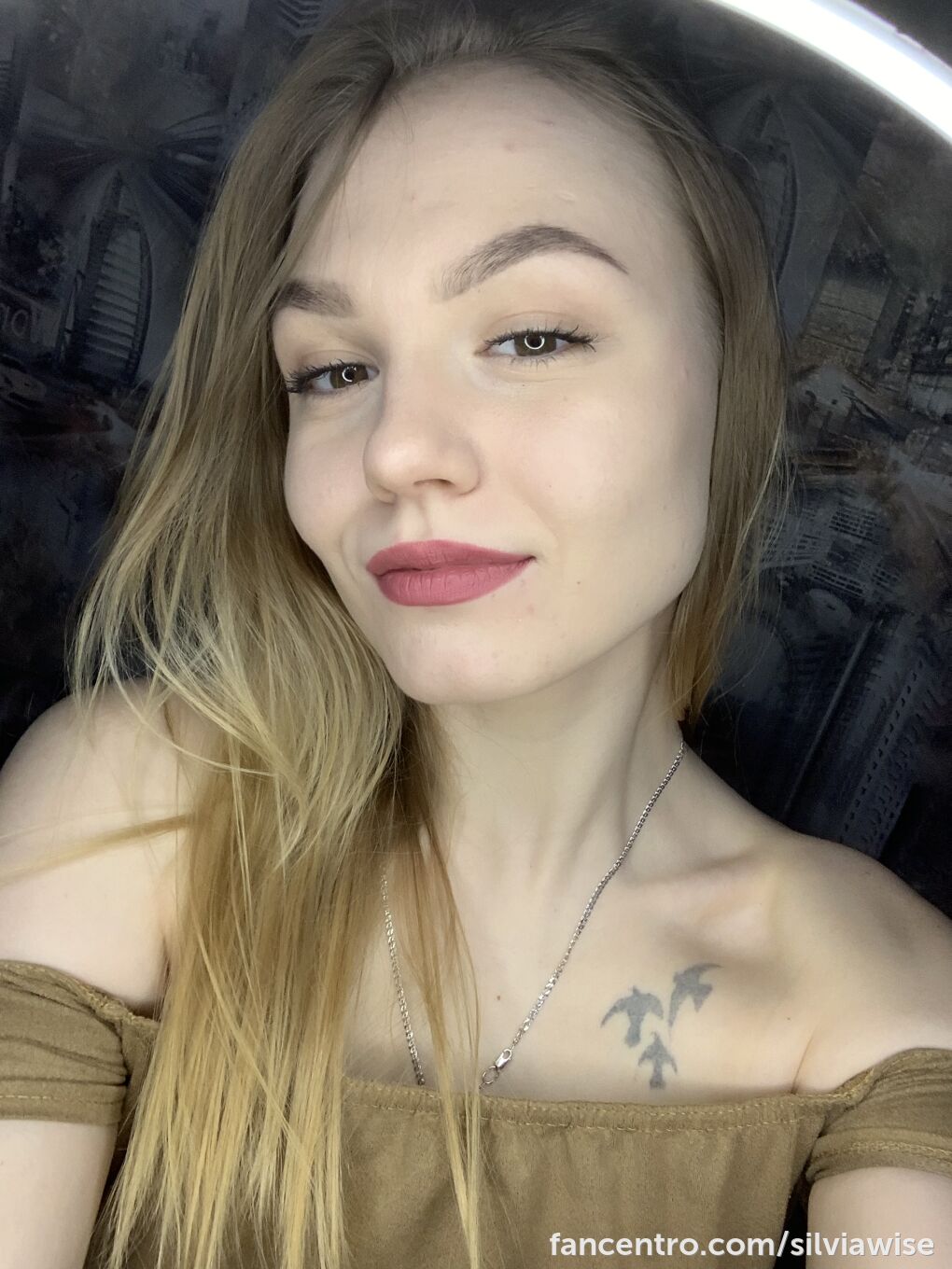 Silvia Wise Pictures and Videos & similar of @silviawise fancentro profile - EroThots