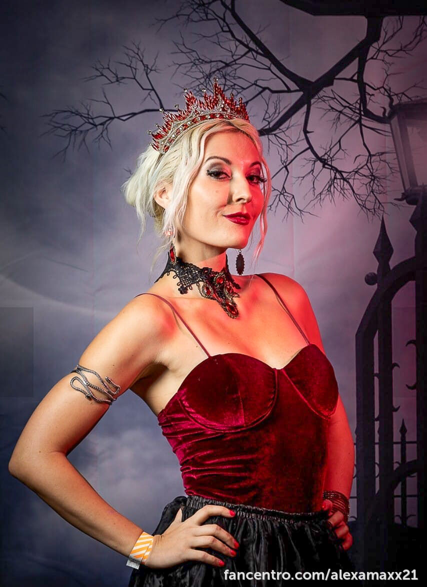 Lilly_Monroe Pictures and Videos & similar of @alexamaxx21 fancentro profile - EroThots